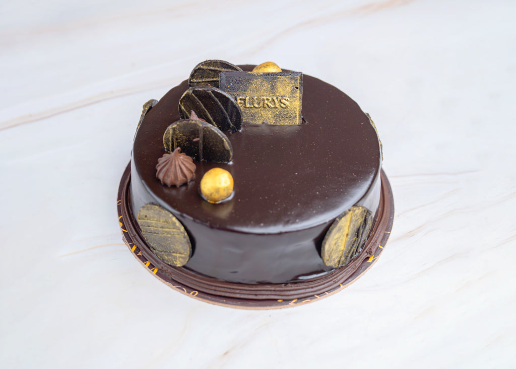 Buy Cakes Online with Different Customizations | Flurys