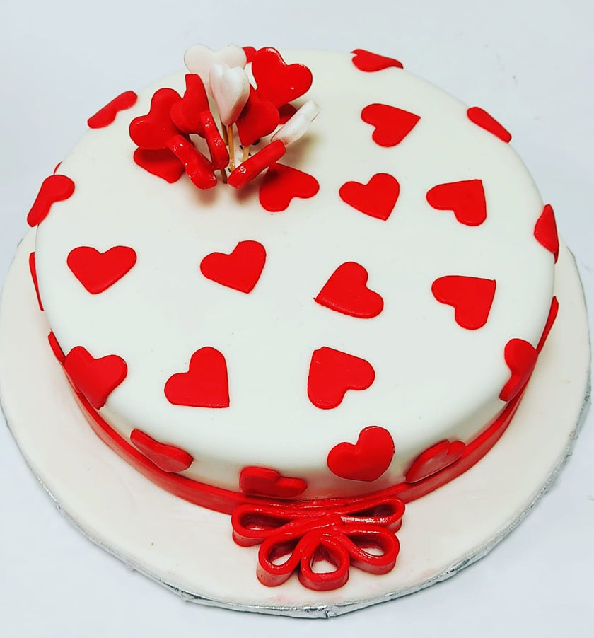 Red heart cake OC13 – Flurys
