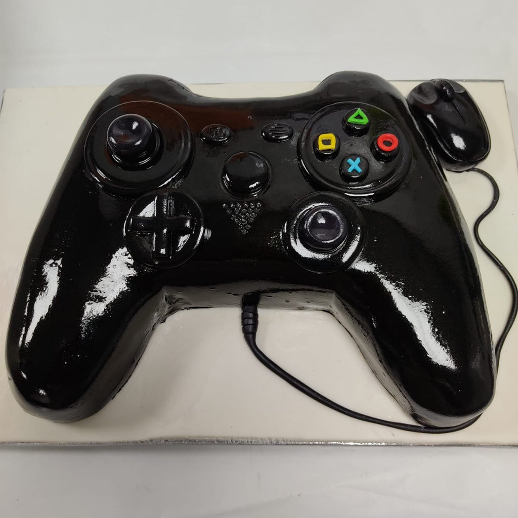 Gaming remote cake OC21 – Flurys