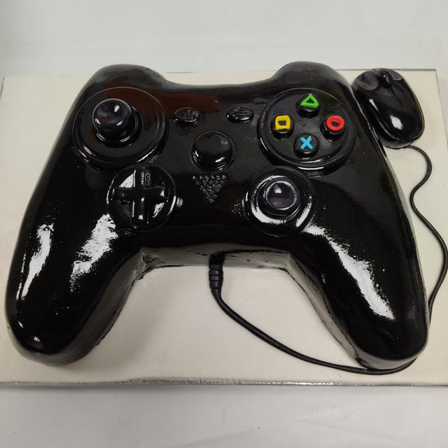 Gaming remote cake OC21 – Flurys