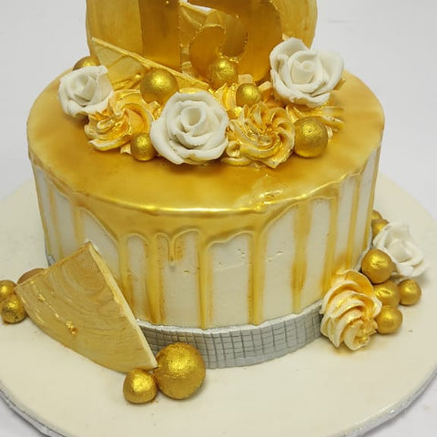 Custom Cakes – Flurys