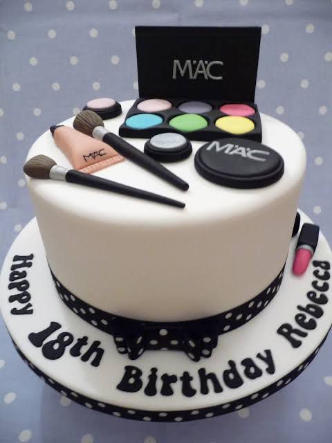 MAC accessories cake OC45 – Flurys