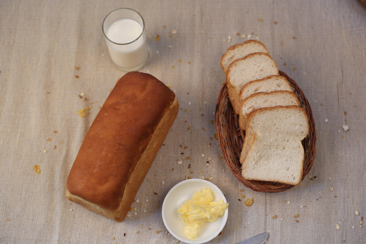 Buy Fresh Slice of White Bread Online at Best Price | Flurys